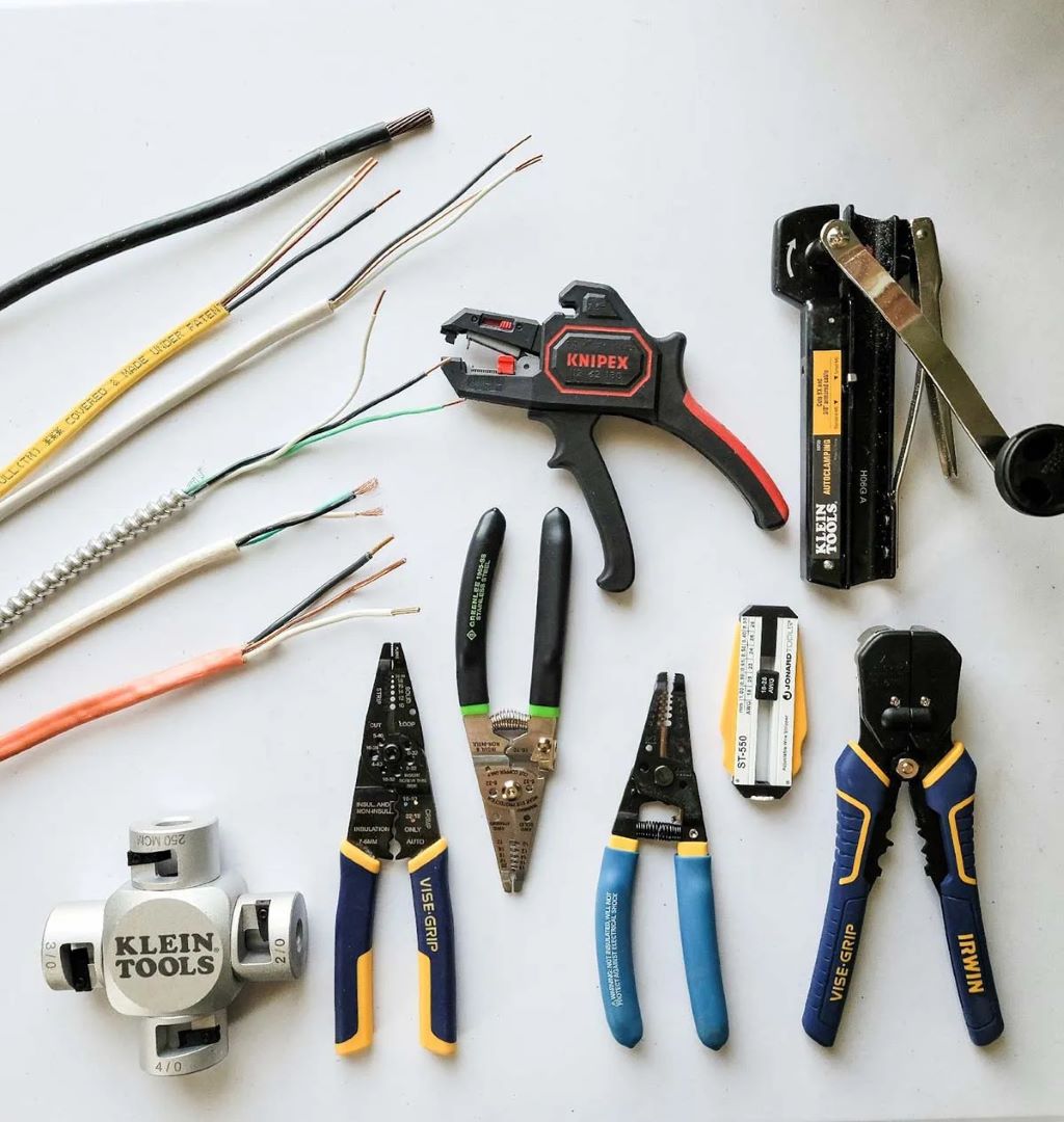Comparing Manual vs. Electric Wire Strippers: Pros and Cons for the ...
